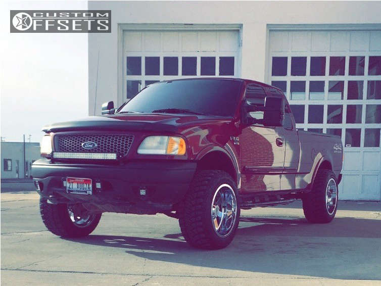 1999 Ford F-150 with 20x12 -44 Moto Metal MO962 and 33/12.5R20 Goodyear ...