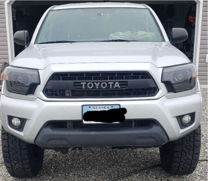 2013 Toyota Tacoma with 17x8.5 0 Method MR316 and 305/65R17 Mickey ...