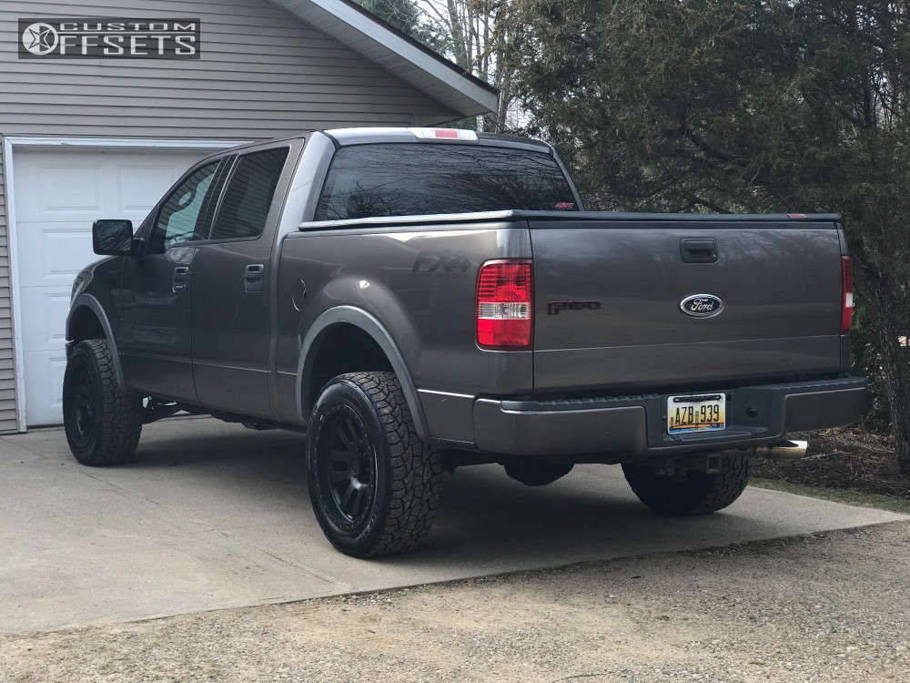 2004 Ford F-150 with 20x9.5 -6 Pro Comp Series 36 and 275/65R20 Cooper ...