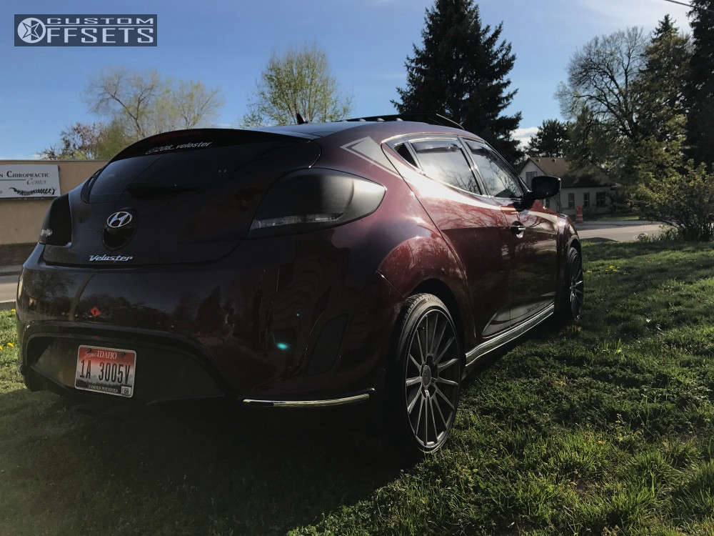 2013 Hyundai Veloster with 18x8.5 30 TSW Chicane and 215/40R18 Kumho ...