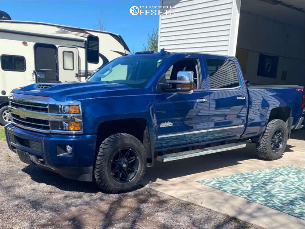 2019 Chevrolet Silverado 2500 HD with 18x9 18 Mayhem Rampage and 275 ...