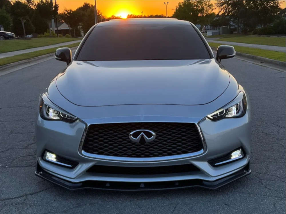 2020 INFINITI Q60 with 20x9 35 XO Cairo and 275/35R20 Michelin Pilot ...