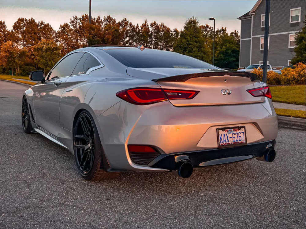 2020 INFINITI Q60 with 20x9 35 XO Cairo and 275/35R20 Michelin Pilot ...