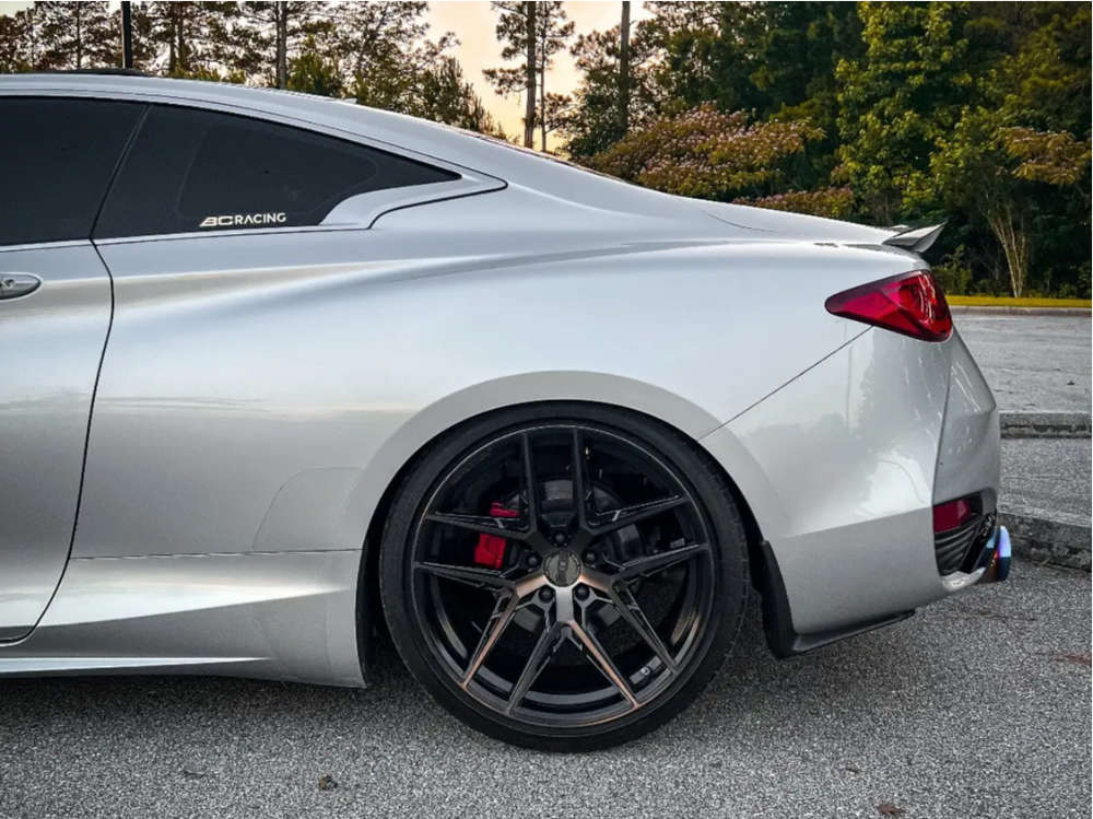 2020 INFINITI Q60 with 20x9 35 XO Cairo and 275/35R20 Michelin Pilot ...