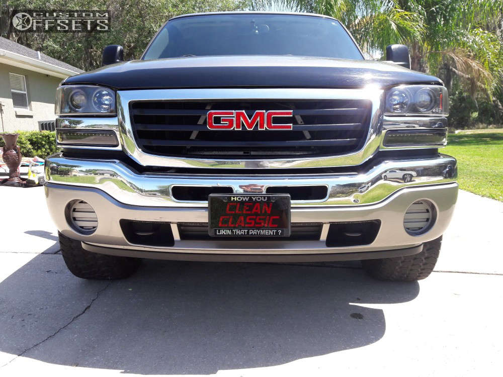 2007 GMC Sierra 1500 Classic with 20x10 -25 Ultra Carnage and 305/50R20 ...