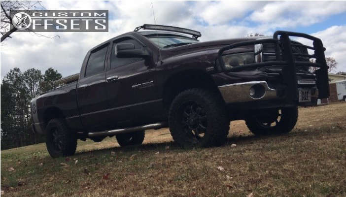 2005 Dodge Ram 1500 Wheel Offset Flush Stock | 228871 | Custom Offsets