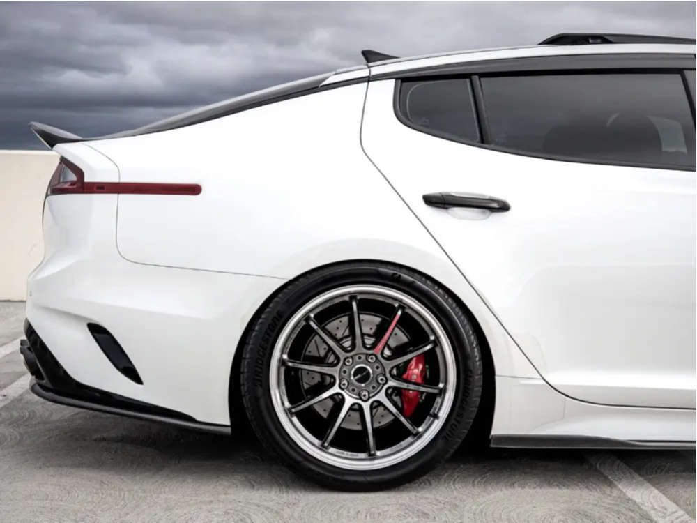 2019 Kia Stinger with 19x8.5 32 Work Emotion Zr10 and 255/35R19 ...
