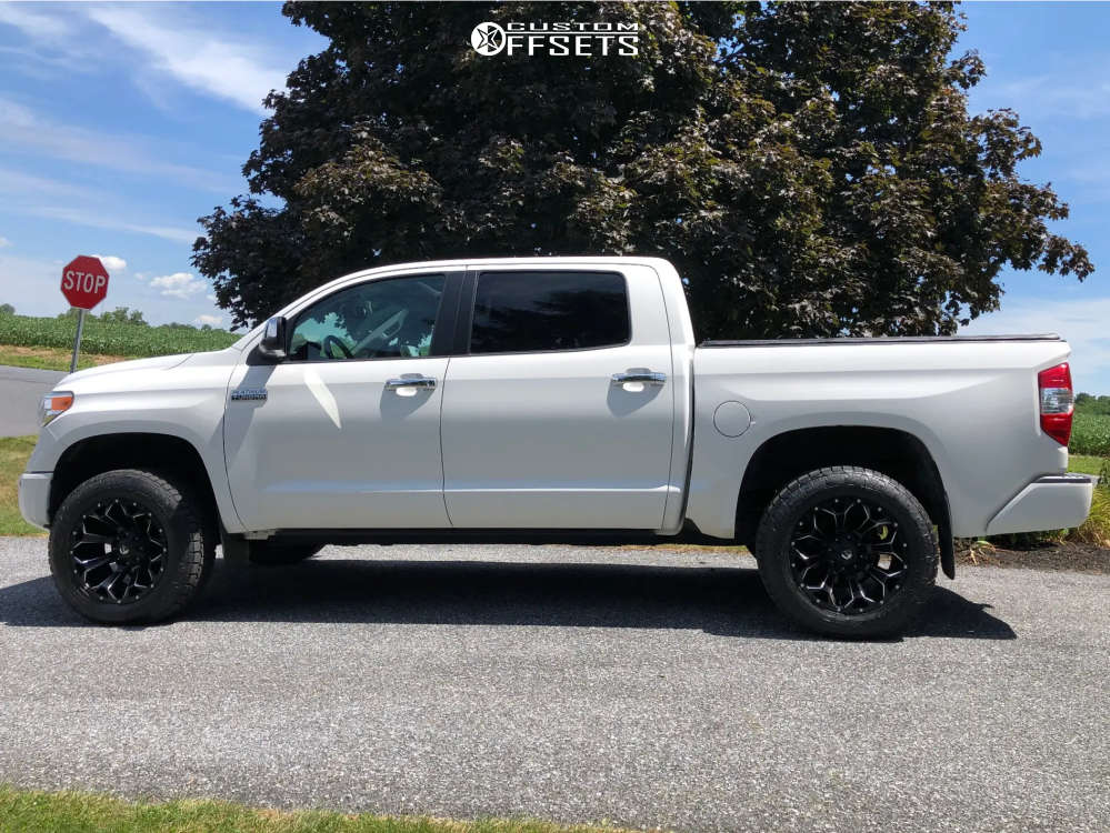 2017 Toyota Tundra with 20x10 -18 Fuel Assault and 33/12.5R20 Toyo ...
