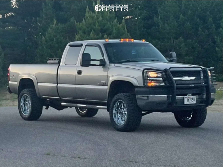 2003 Chevrolet Silverado 2500 HD with 20x10 -25 TIS 544C and 305/55R20 ...