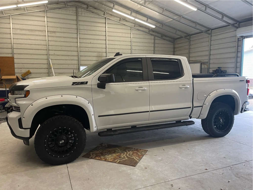 2022 Chevrolet Silverado 1500 with 20x9 Xd Xd842 and 35/11.5R20 Nitto ...