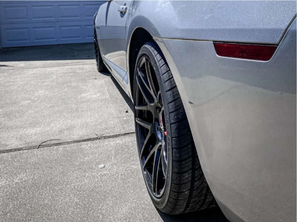 2011 Chevrolet Camaro with 19x9 30 Curva C300 and 275/30R19 Vercelli ...