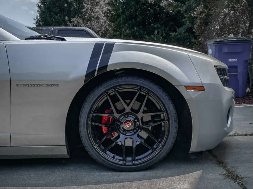 2011 Chevrolet Camaro with 19x9 30 Curva C300 and 275/30R19 Vercelli ...