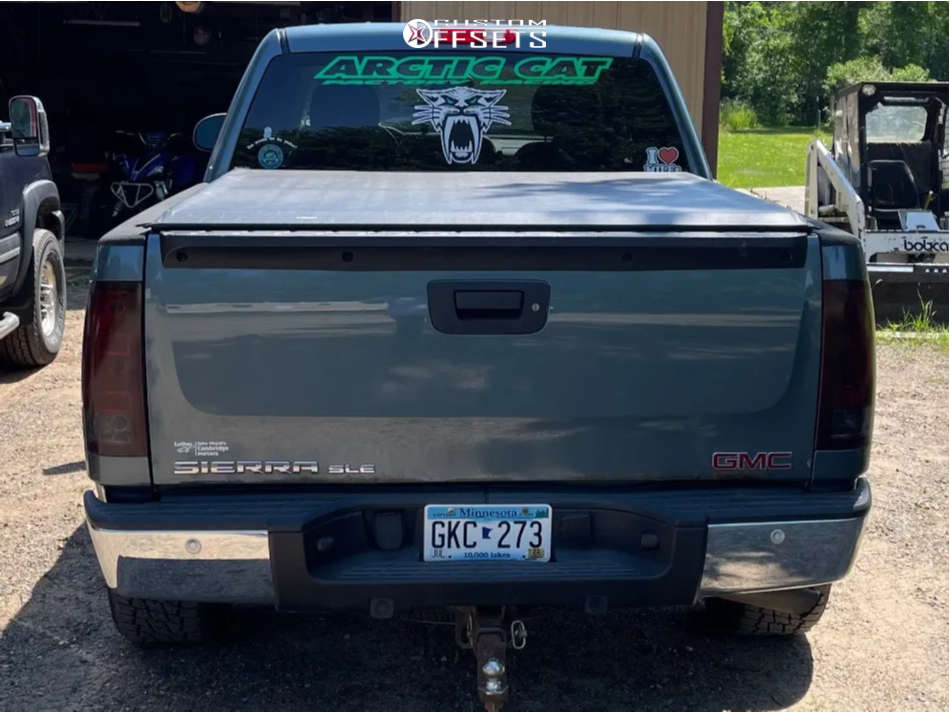 2013 GMC Sierra 1500 with 20x10 -18 Massiv Offroad Or4 and 275/60R20 ...