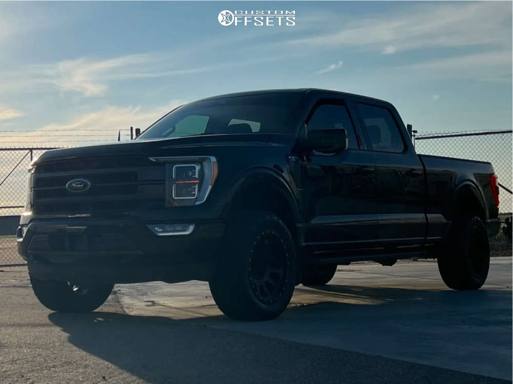2021 Ford F-150 with 20x10 -18 Method Mr305 and 285/55R20 Nitto Recon ...