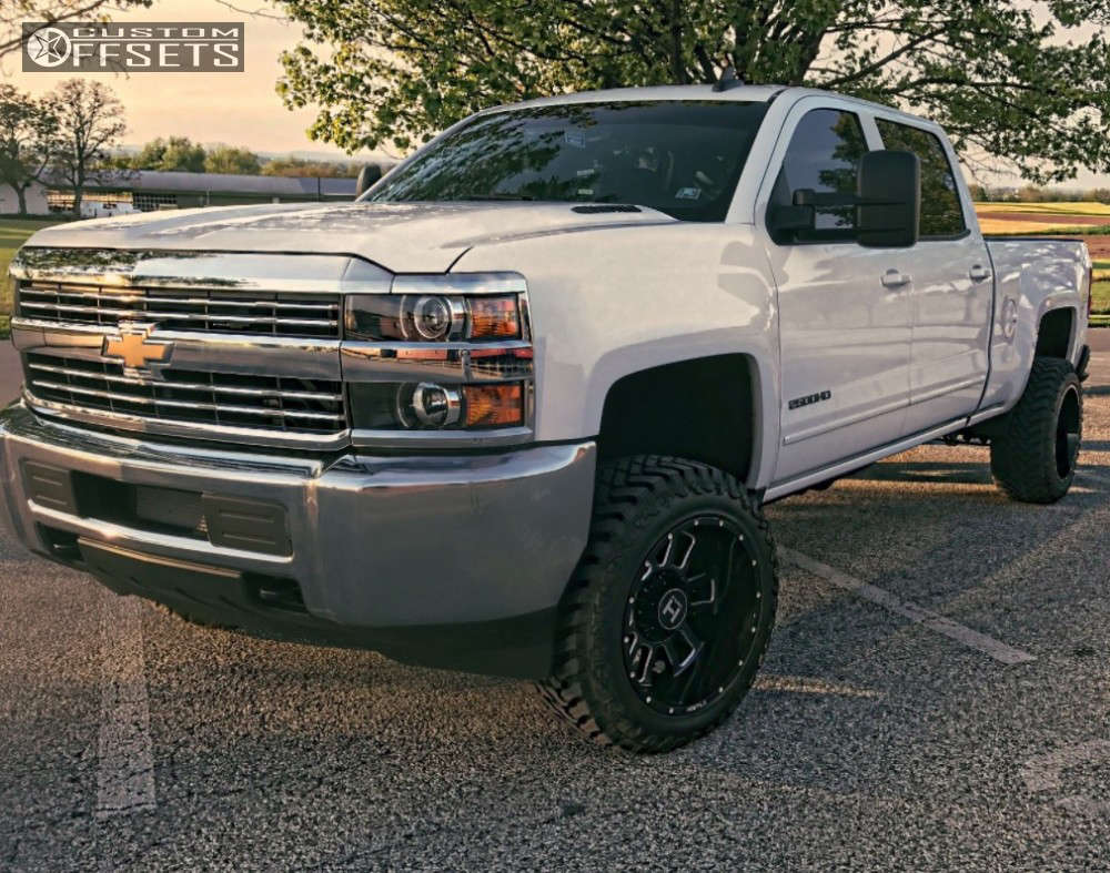 2015 Chevrolet Silverado 2500 HD with 20x12 -44 Hostile Gauntlet and 33 ...