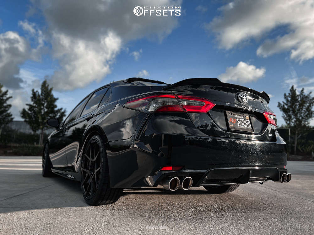 2018 Toyota Camry with 20x8.5 35 Rotiform KPS and 235/35R20 Toyo Tires ...