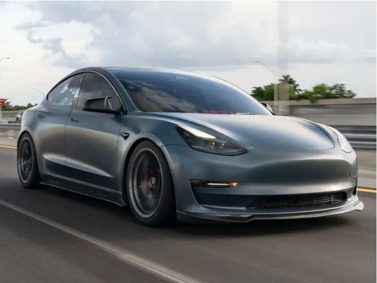 2022 Tesla 3 with 19x9.5 29 Apex Vs-5rs and 265/35R19 Hankook Ventus ...