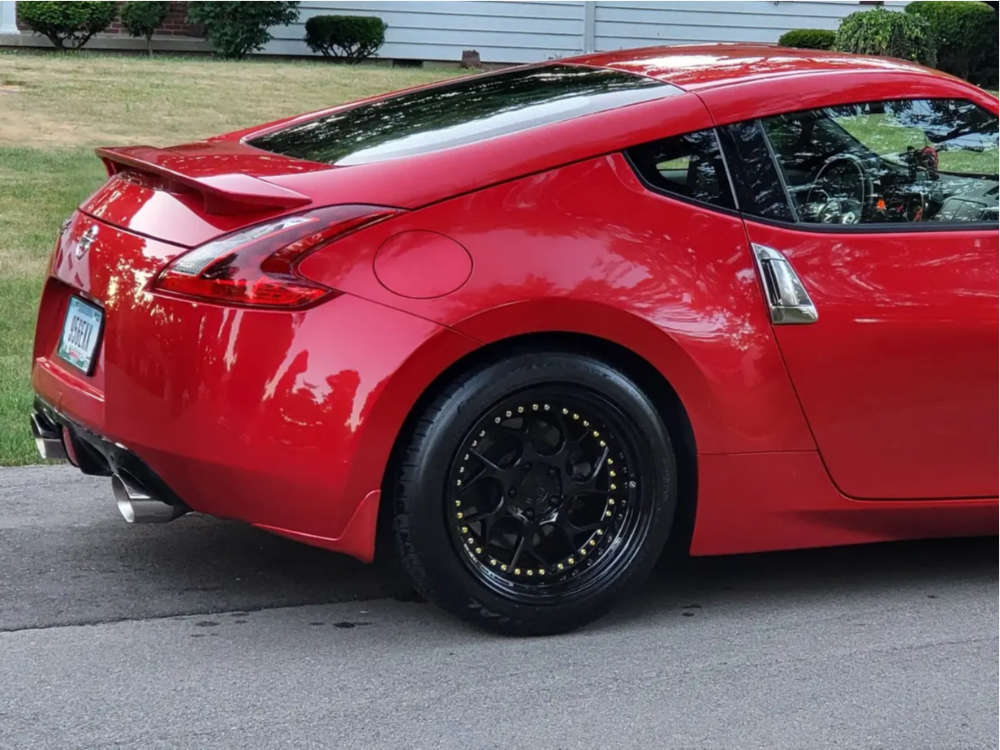 2020 Nissan 370Z with 18x9.5 15 Aodhan Ds01 and 255/45R18 Continental ...