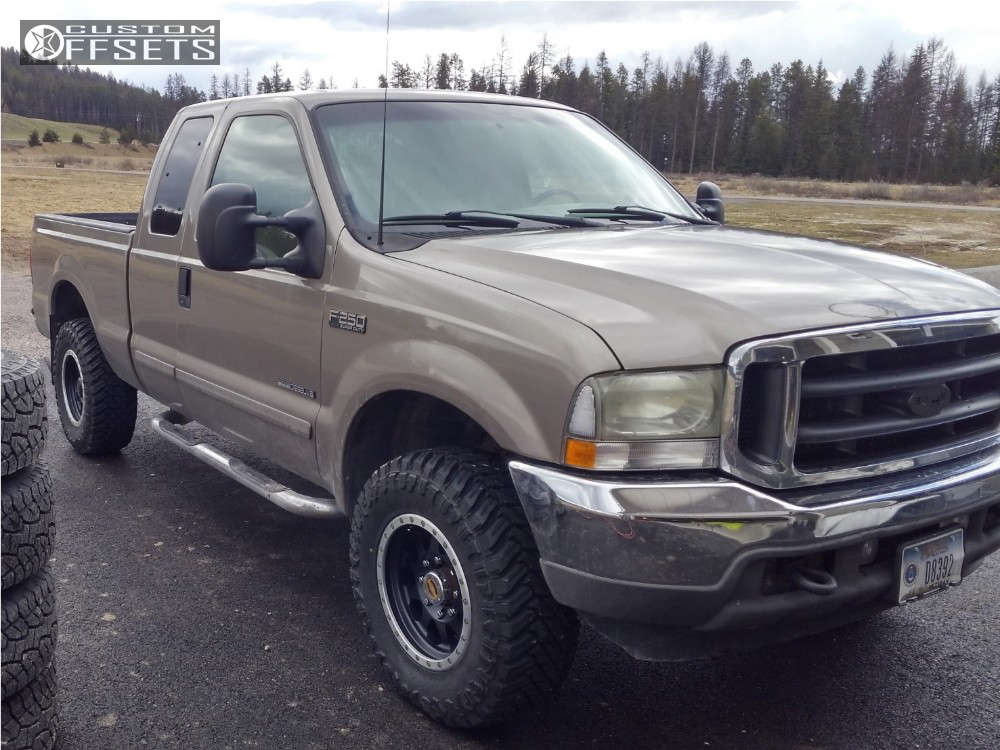 2002 Ford F-250 Super Duty with 17x9 -5 Axe Offroad 12 and 33/12.5R17 ...