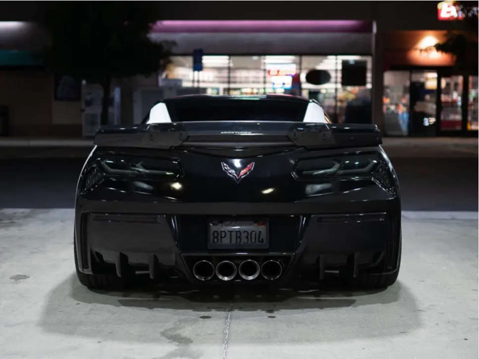 2016 Chevrolet Corvette with 19x9.5 50 Forgestar Cf5v and 255/35R19 ...