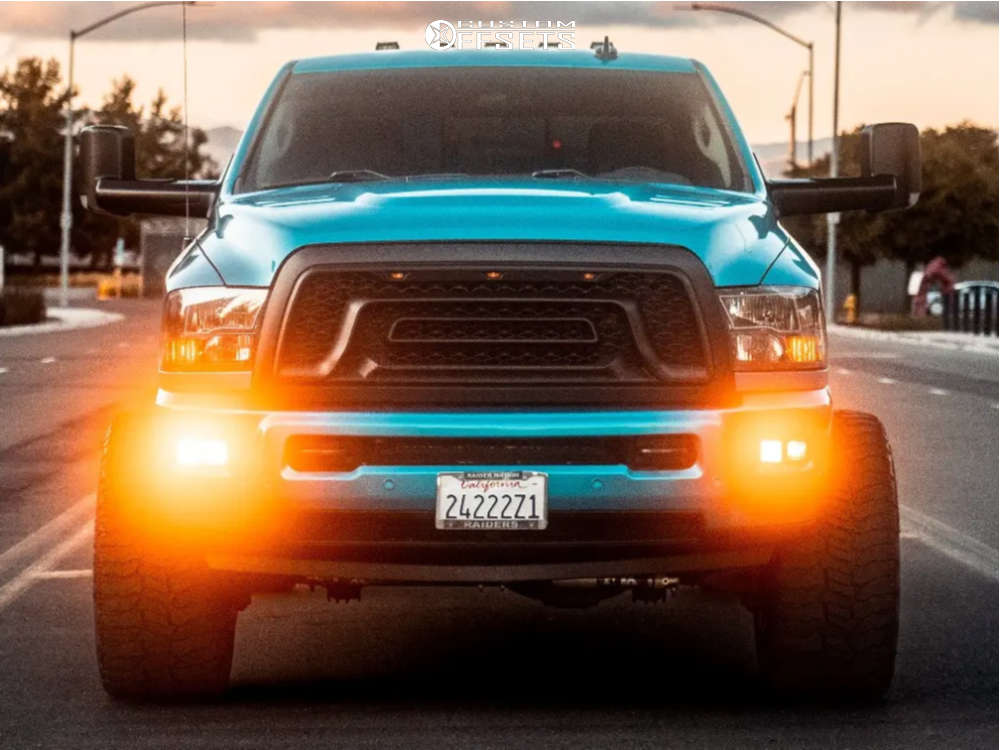 2016 Ram 2500 with 24x14 -76 Dropstars 657bm and 35/13.5R24 Radar ...