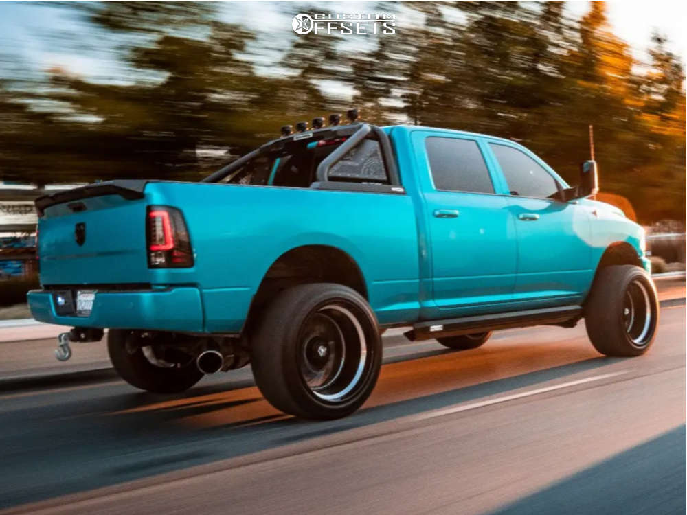 2016 Ram 2500 with 24x14 -76 Dropstars 657bm and 35/13.5R24 Radar ...