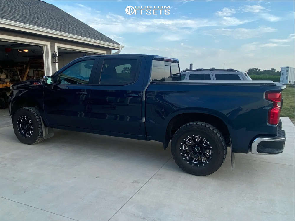 2020 Chevrolet Silverado 1500 with 18x9 -12 Ultra Hunter and 275/70R18 ...