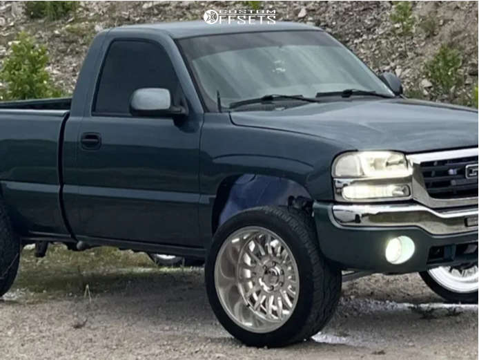 2006 GMC Sierra 1500 with 22x12 -51 Cali Offroad Summit and 305/50R22 ...