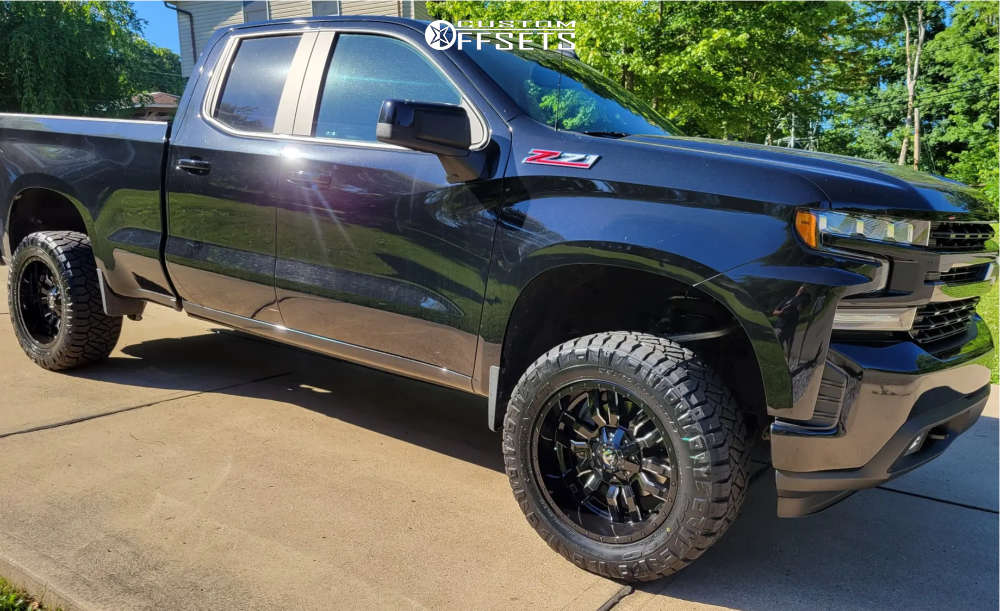 2019 Chevrolet Silverado 1500 with 20x10 -18 Fuel Sledge and 33/12.5R20 ...