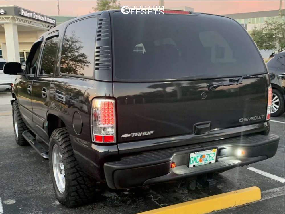 2005 Chevrolet Tahoe with 18x9 0 Alloy Ion Style 171 and 275/65R18 ...