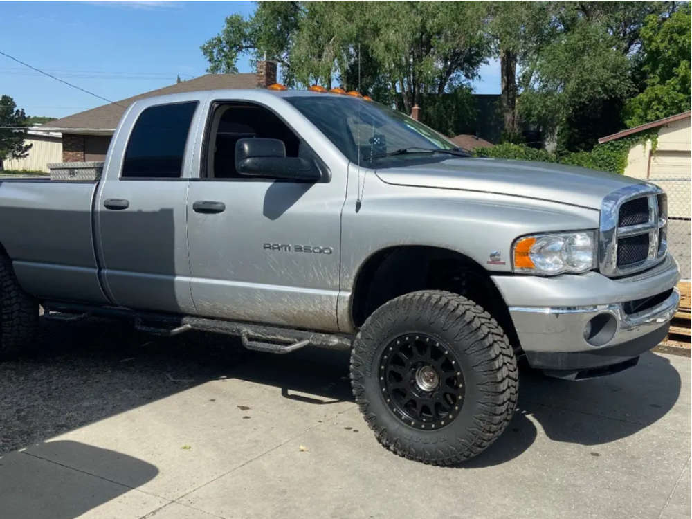 2003 Dodge Ram 3500 with 18x9 18 Method 305 and 35/12.5R18 Radar ...