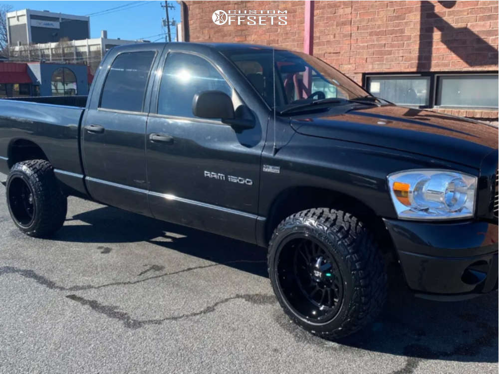 2007 Dodge Ram 1500 with 20x12 -51 Hardrock Overdrive and 275/60R20 ...