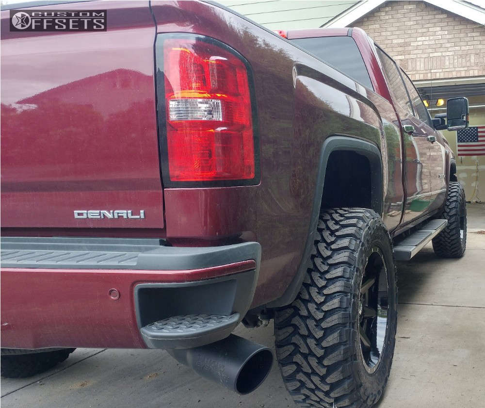 2016 GMC Sierra 2500 HD with 20x10 -19 Fuel Rampage and 35/12.5R20 Toyo ...