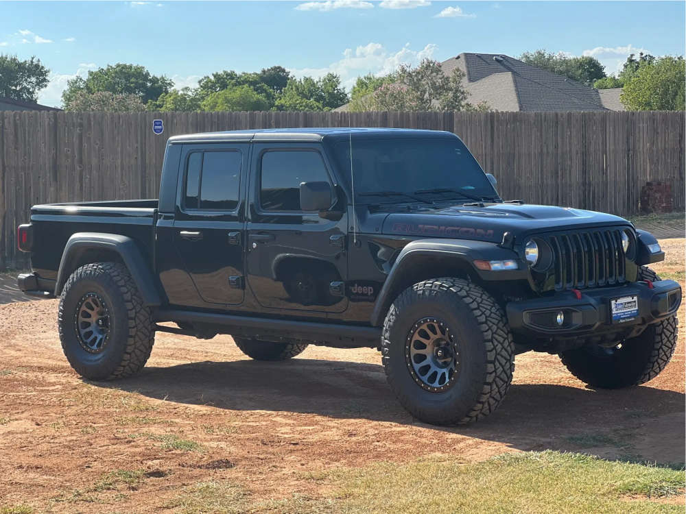 2021 Jeep Gladiator with 17x9 -12 Fuel Vector and 37/12.5R17 Nitto ...