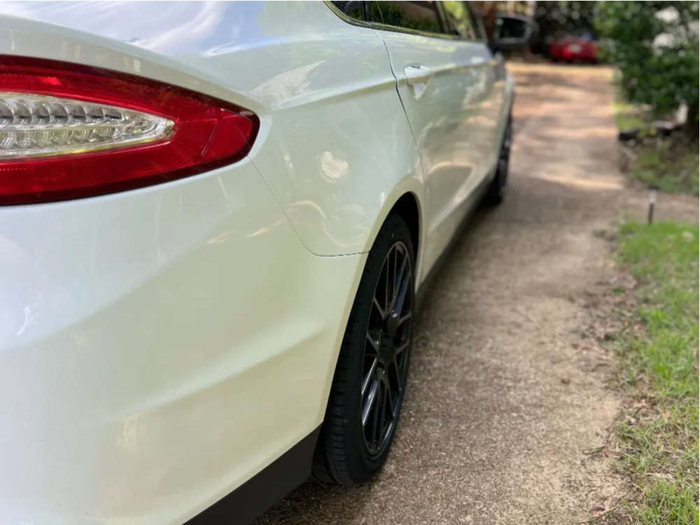 2014 Ford Fusion with 18x8 40 Voxx Orso and 235/40R18 Delinte D7 ...