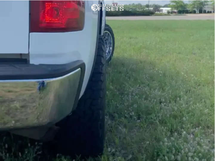 2009 Chevrolet Silverado 1500 with 20x10 -19 Gear Off-Road Ratio and ...
