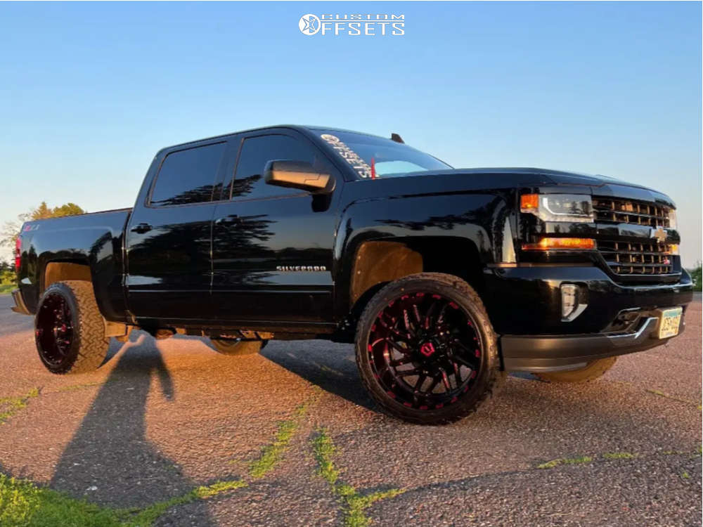 2018 Chevrolet Silverado 1500 with 22x12 -44 TIS 544BMR and 33/12.5R22 Venom Power Terra Hunter ...