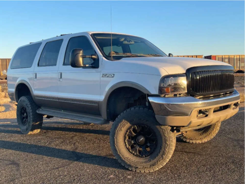 2000 Ford Excursion with 17x9 -12 Helo He878 and 37/12.5R17 Toyo Tires ...