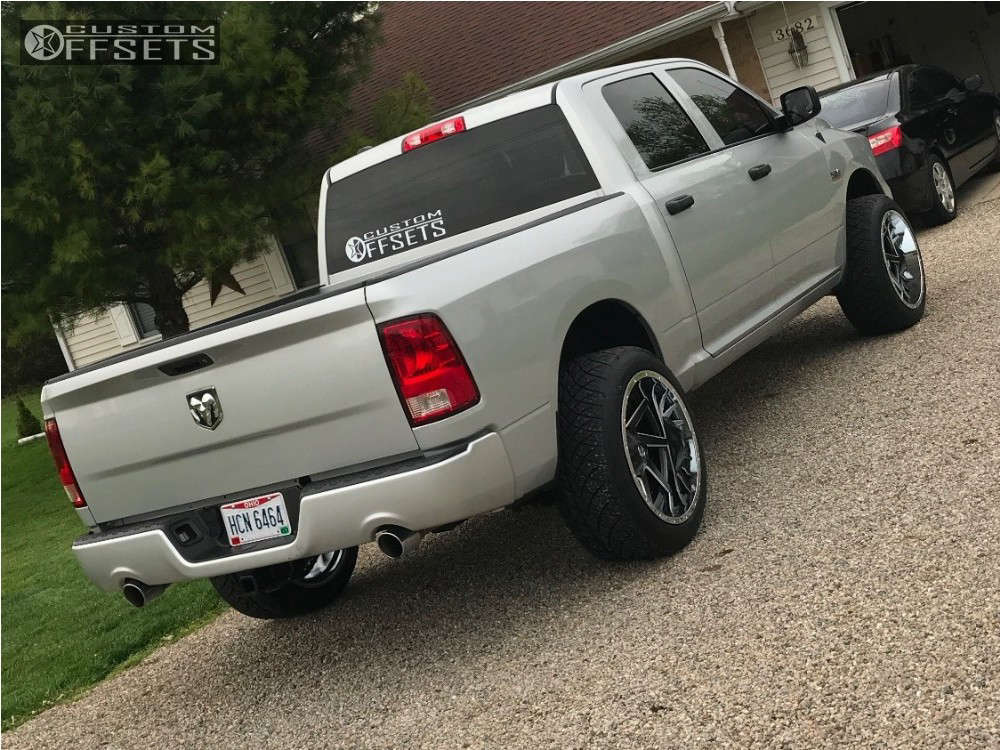 2014 Ram 1500 with 22x12 -44 Fuel Renegade and 305/50R22 Nitto NT420V ...
