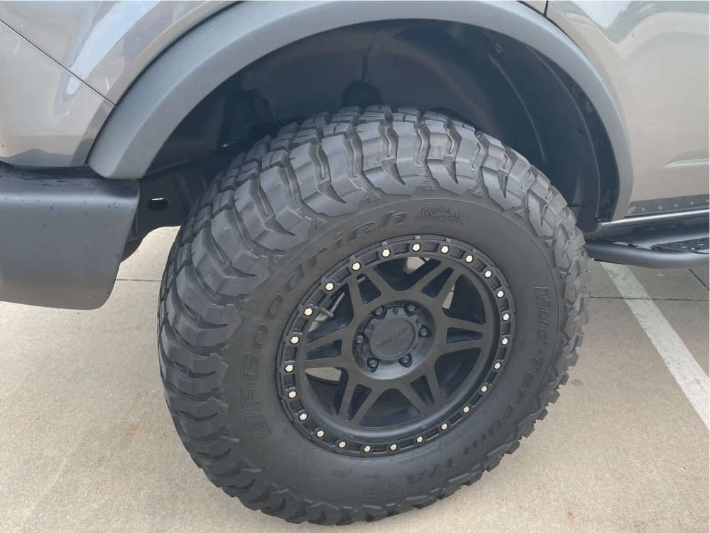 2021 Ford Bronco with 18x9 18 Method Mr312 and 35/12.5R18 BFGoodrich ...