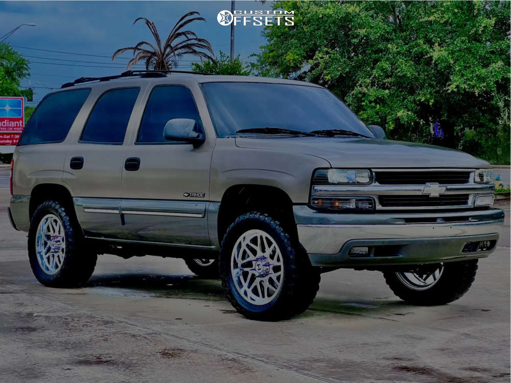 2000 Chevrolet Tahoe with 20x10 -19 Hostile Sprocket and 33/12.5R20 ...