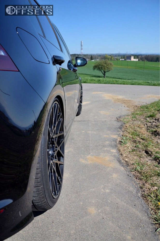 2016 Volkswagen Golf Wheel Offset Nearly Flush Coilovers | 231746 ...