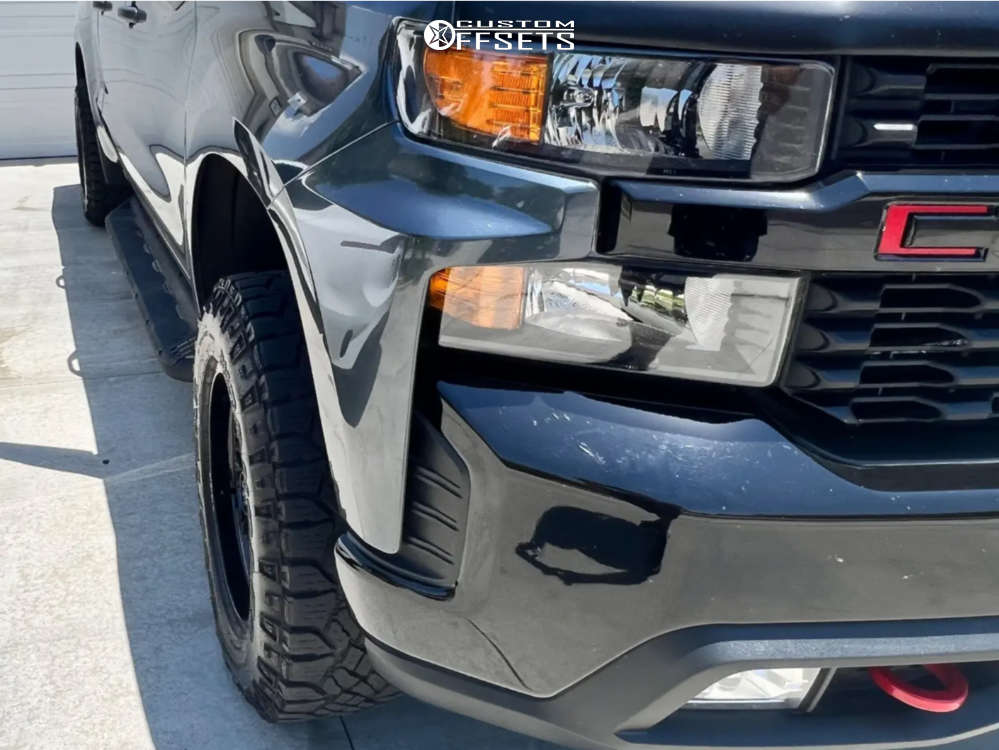 2021 Chevrolet Silverado 1500 with 18x9 -12 RBP 82r and 275/65R18 ...