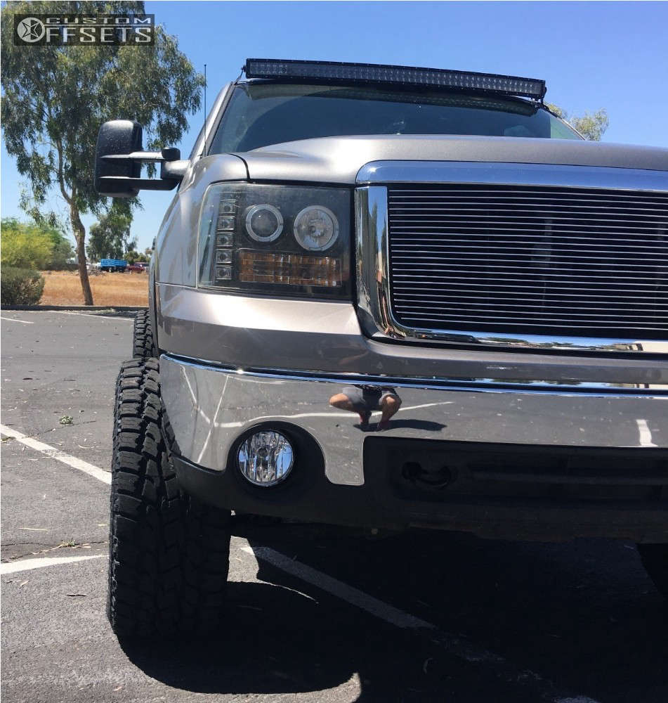 2008 GMC Sierra 1500 with 18x9 -12 Red Dirt Road Rd01 and 325/60R18 ...