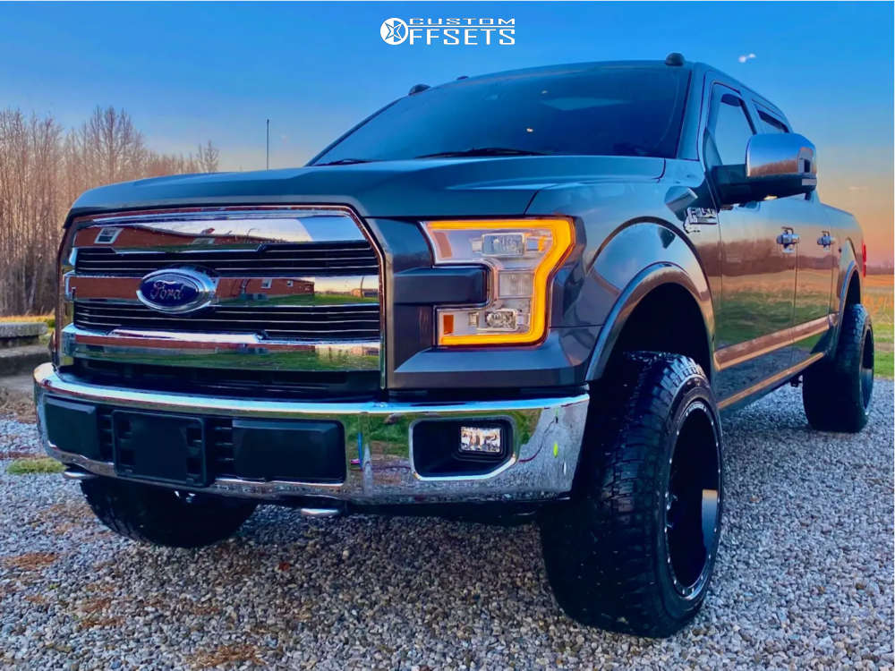 2015 Ford F-150 with 20x12 -44 Hardrock Affliction H700 and 33/12.5R20 ...