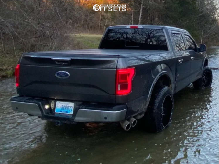 2015 Ford F-150 with 20x12 -44 Hardrock Affliction H700 and 33/12.5R20 ...