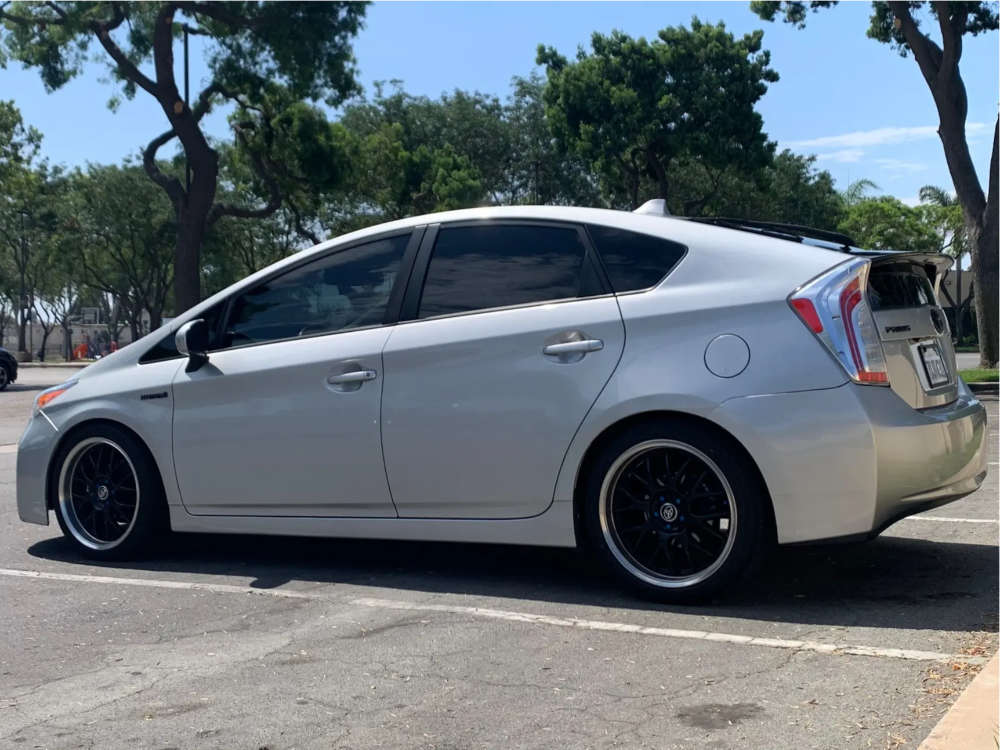 2015 Toyota Prius with 18x8.5 35 ASA Ar1 and 225/40R18 Sentury Uhp and ...