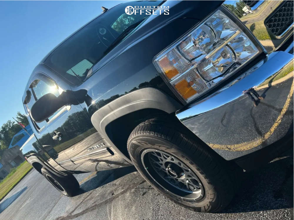 2013 Chevrolet Silverado 1500 with 18x9 -12 Vision Rocker and 275/65R18 ...