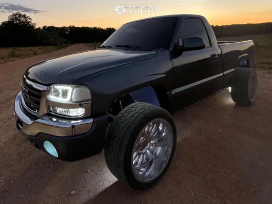 2006 GMC Sierra 1500 with 22x12 -51 Cali Offroad Summit and 305/50R22 ...