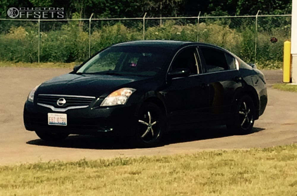 2008 Nissan Altima with 18x8 40 Helo He844 and 235/40R18 Dunlop Dz102 ...